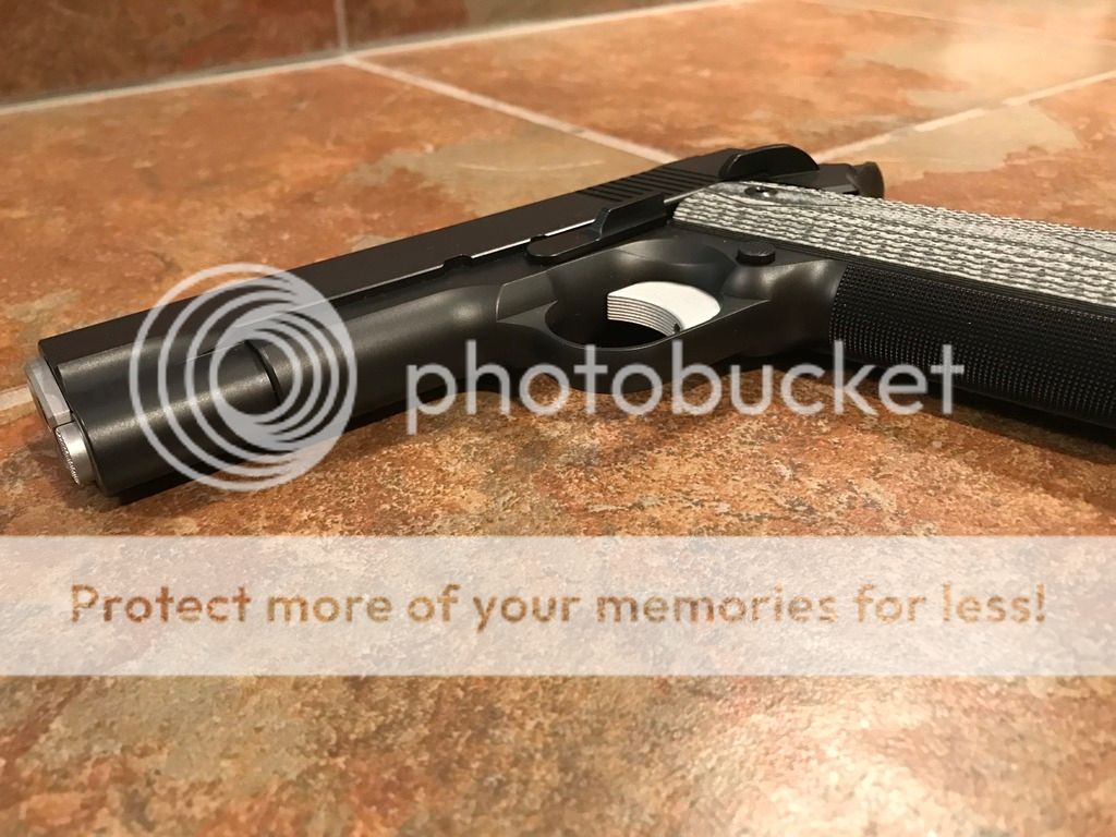 SOLD - Dan Wesson Valor Commander – 9mm (CO) | 1911 Firearm Addicts